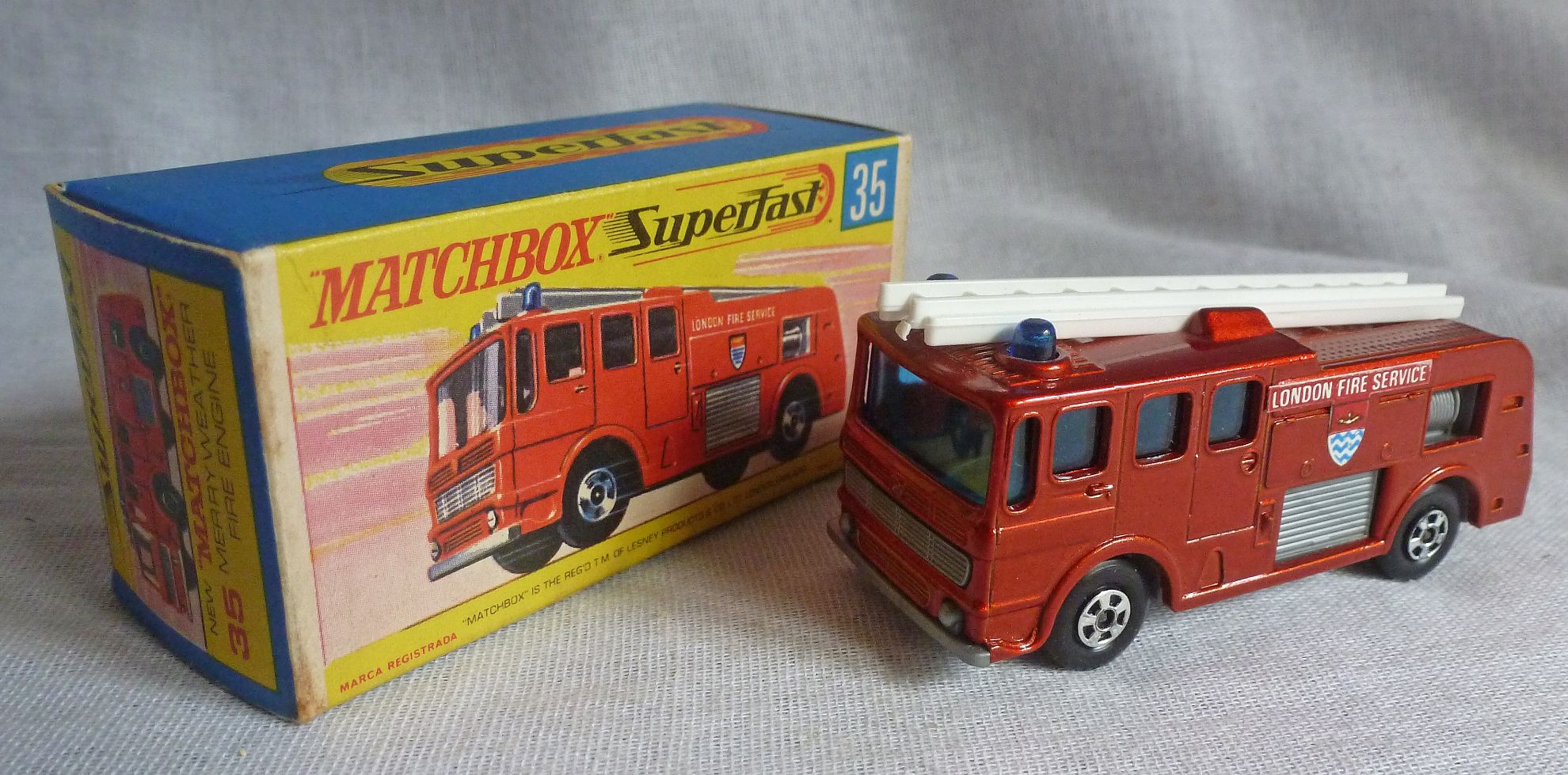 Rockertron Toys. Matchbox Superfast MB35c Merryweather Fire Engine ...