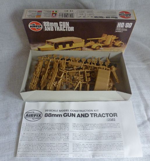 Rockertron Toys. Airfix Series 2 88mm Gun & Tractor 02303