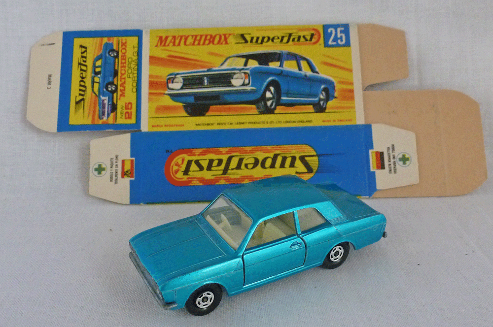 Rockertron Toys. Matchbox Superfast MB25d Ford Cortina Lighter Blue ...