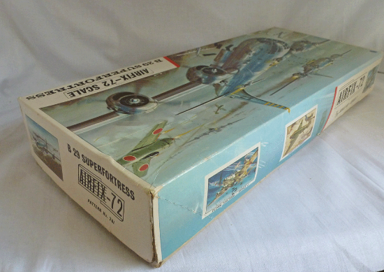 Rockertron Toys. Airfix 781 Series 7 B-29 Superfortress Bomber