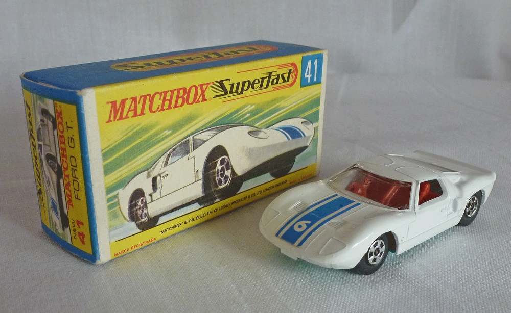 Rockertron Toys. Matchbox Superfast MB41c Ford GT40 White Turquoise Base