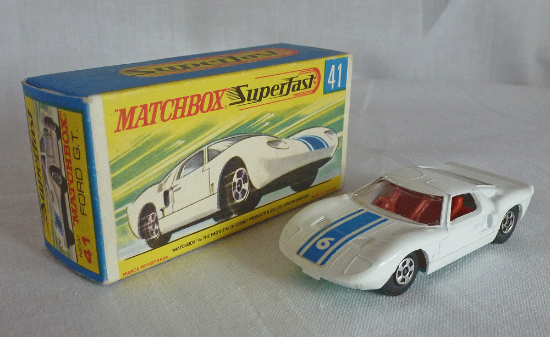 Rockertron Toys. Matchbox Superfast MB41c Ford GT40 White Turquoise Base